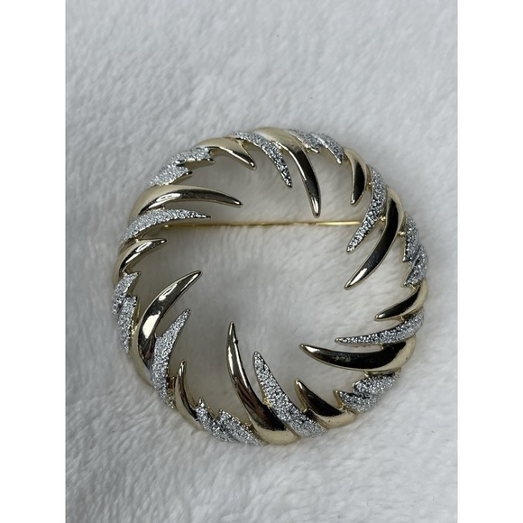 Sarah Coventry | Jewelry | Vintage Sarah Coventry Silver Gold Tone ...